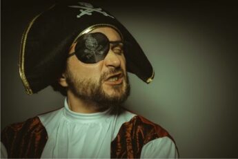 A CGI pirate adventure- Pirates of the Caribbean movie review