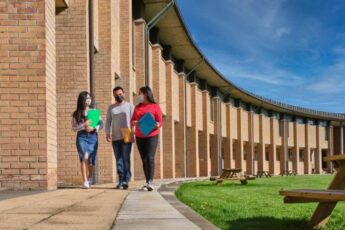 Embry-Riddle Aeronautical University | Programs, fees, campus & more